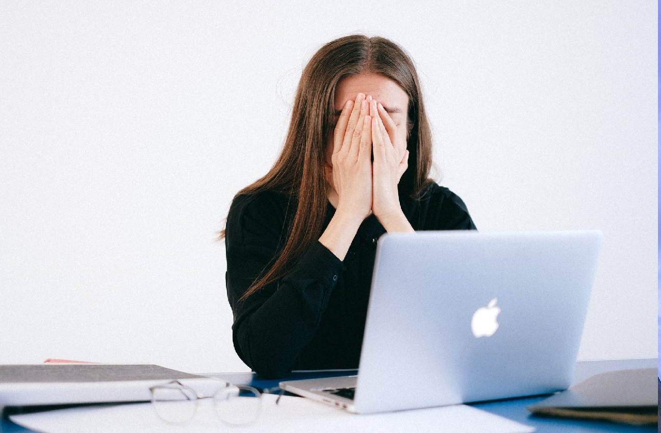 Chi ha un contratto a tempo indeterminato può essere licenziato? Chi ha un contratto a tempo indeterminato può essere licenziato?